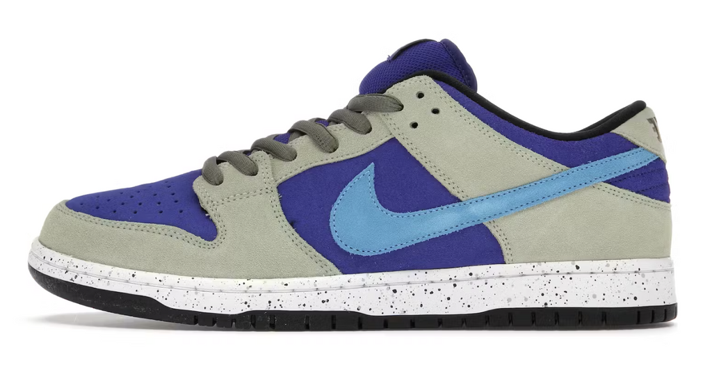 Nike Dunk Low SB "ACG Celadon" Pre-Owned – Timeless Sneaker Boutique