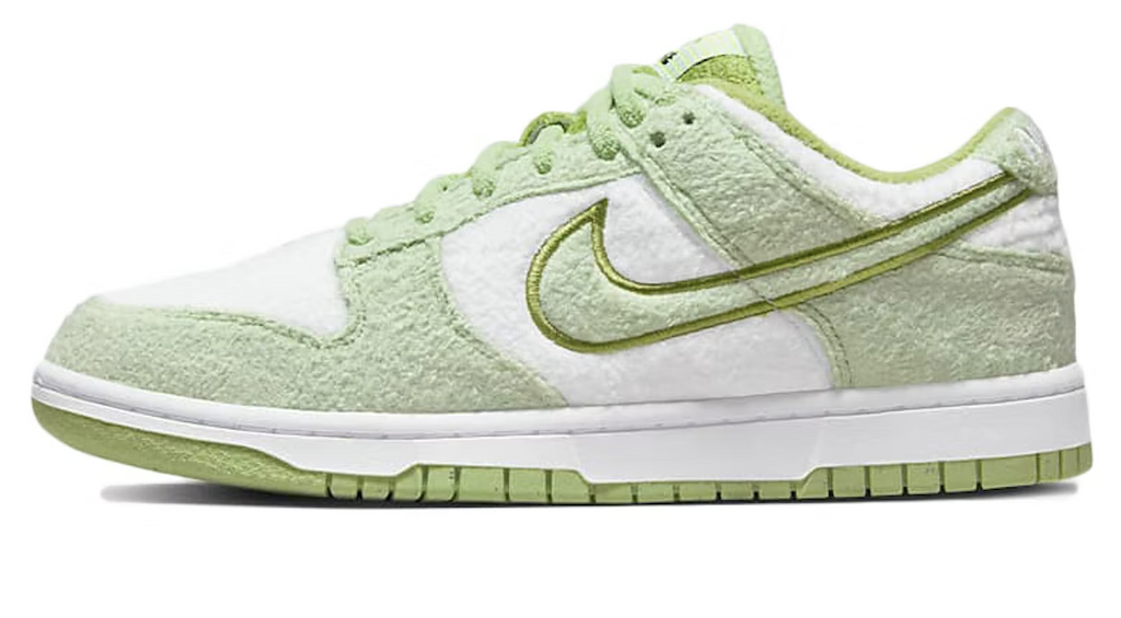 Nike Dunk Low SE "Fleece Pack Honeydew" – Timeless Sneaker Boutique
